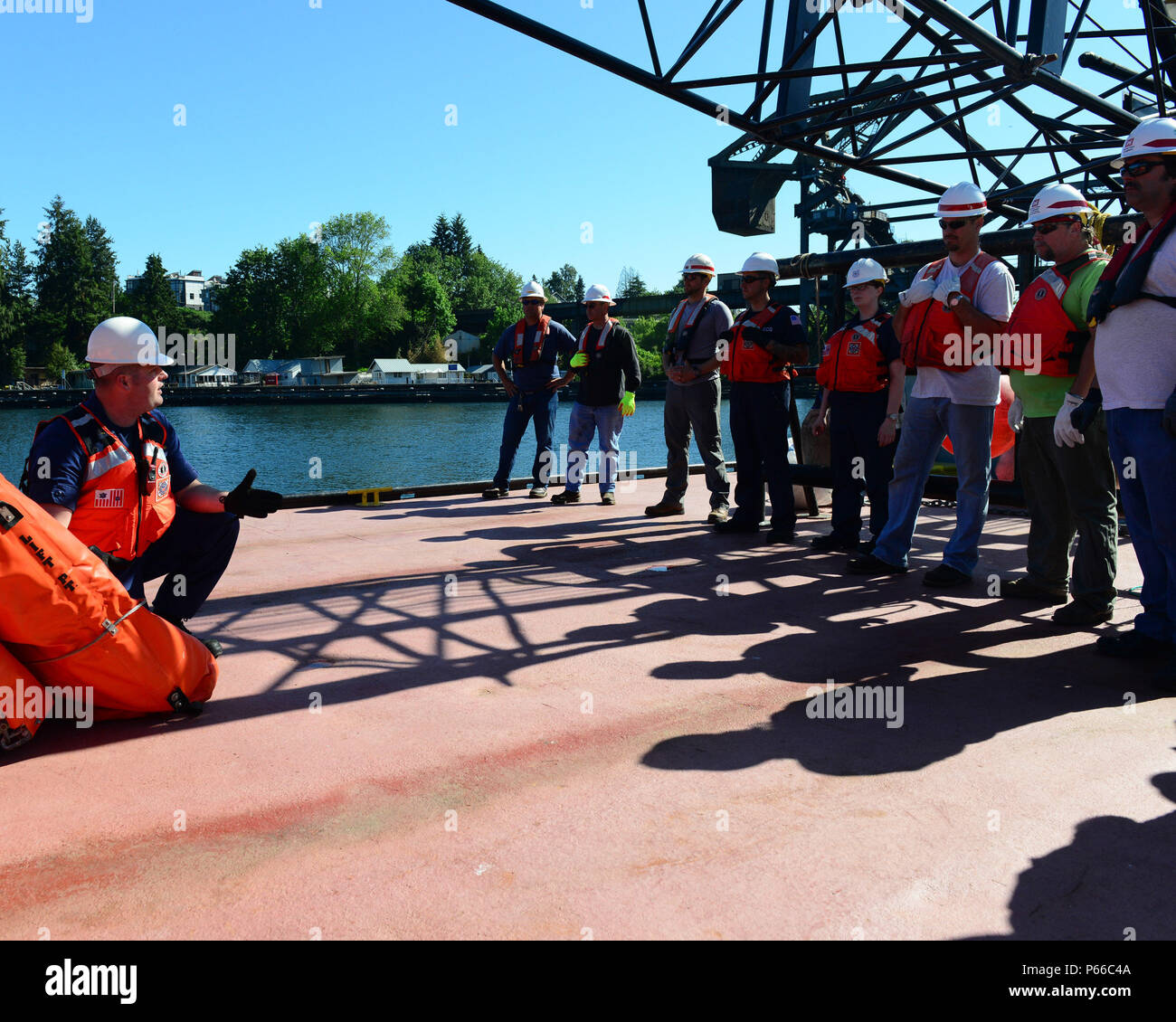 Oil spill boom and vessel hi-res stock photography and images - Alamy