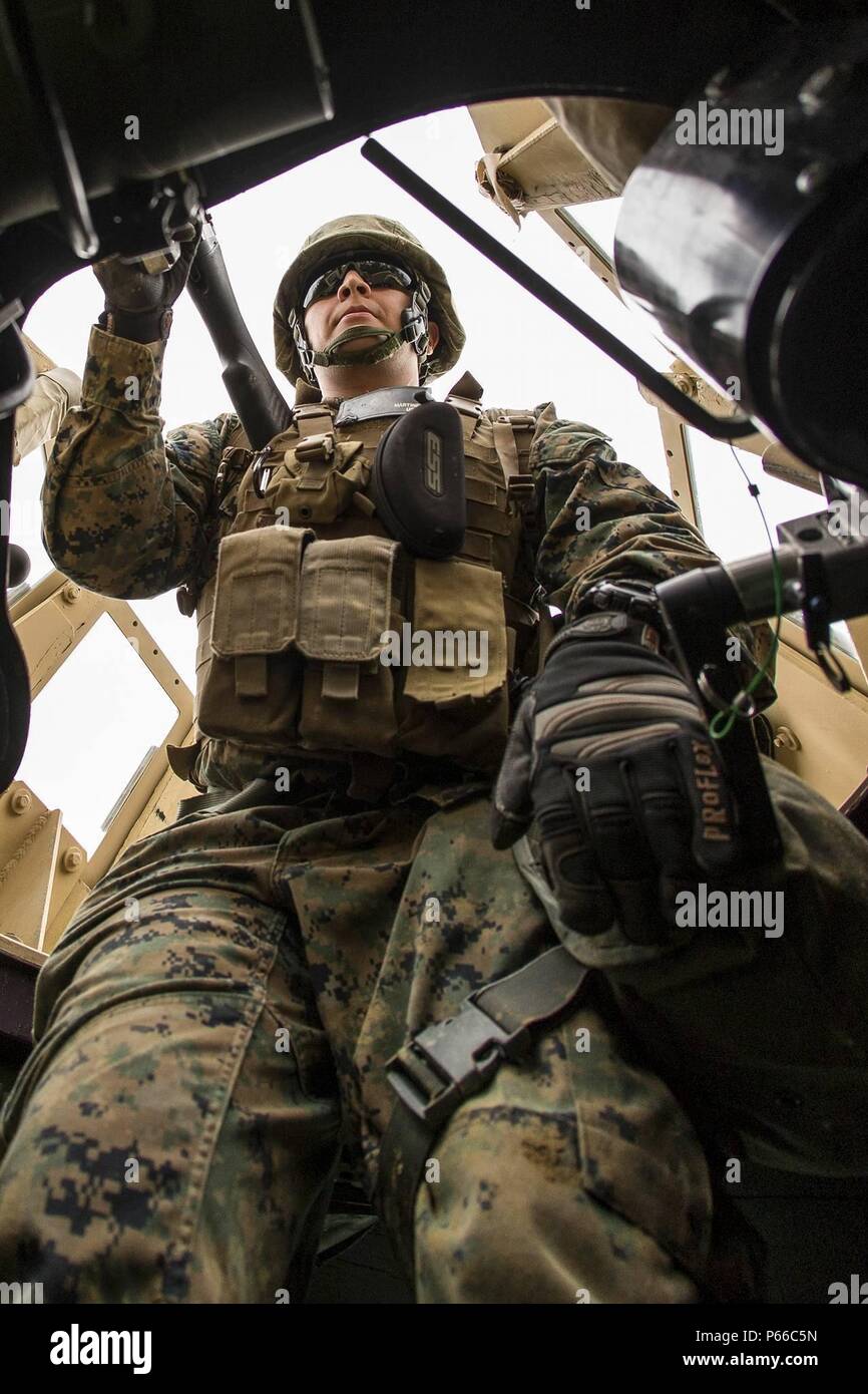 Aircraft machine gun train hi-res stock photography and images - Alamy