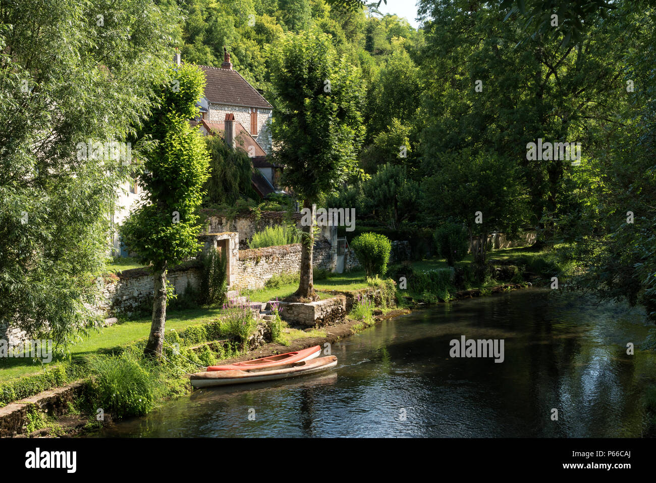 River Yonne Mailly le Chateau Yonne Bourgogne-Franche-Comte France ...