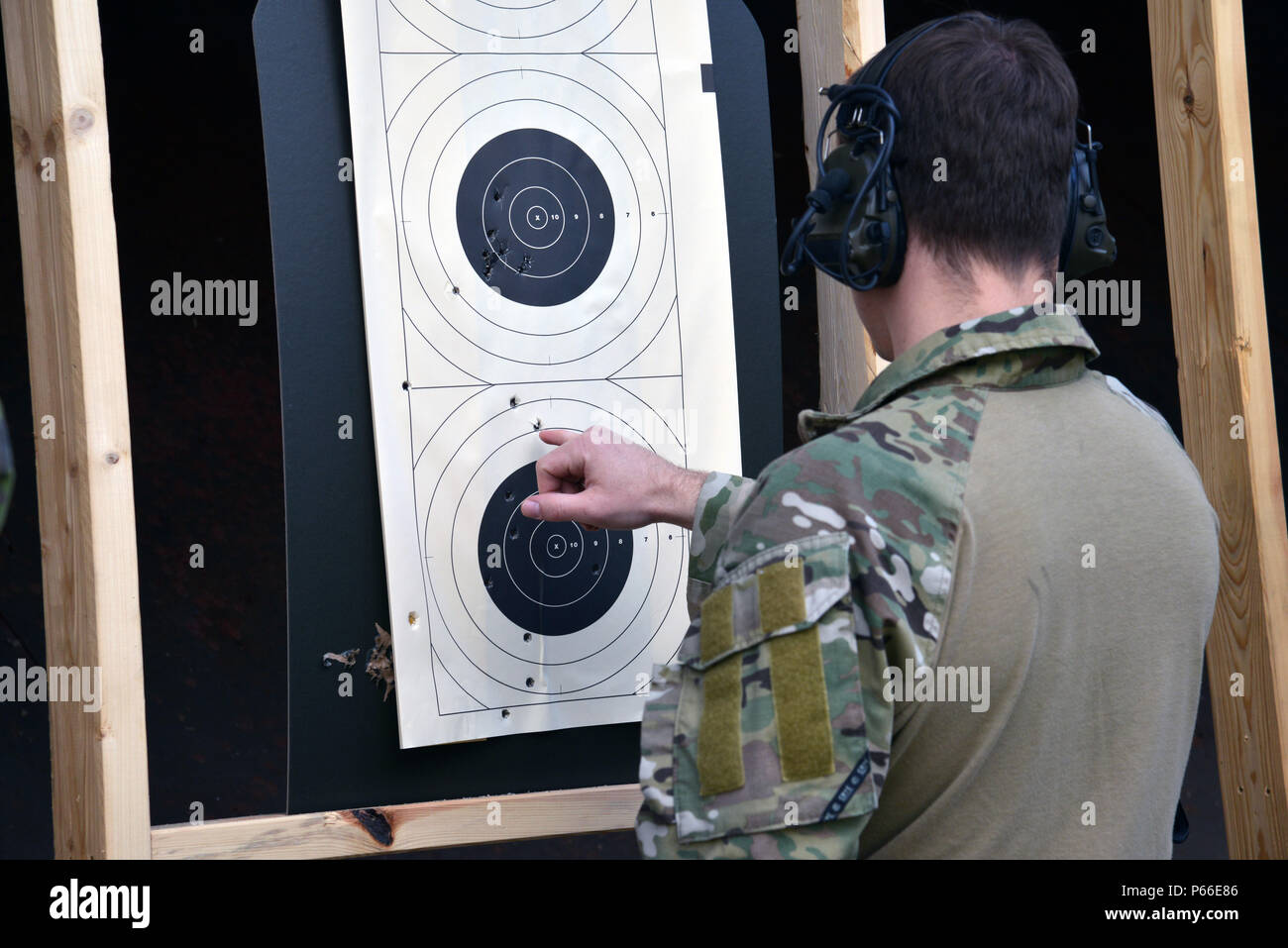 A U.S. Soldier assigned to 1st Battalion, 10th Special Forces Group ...