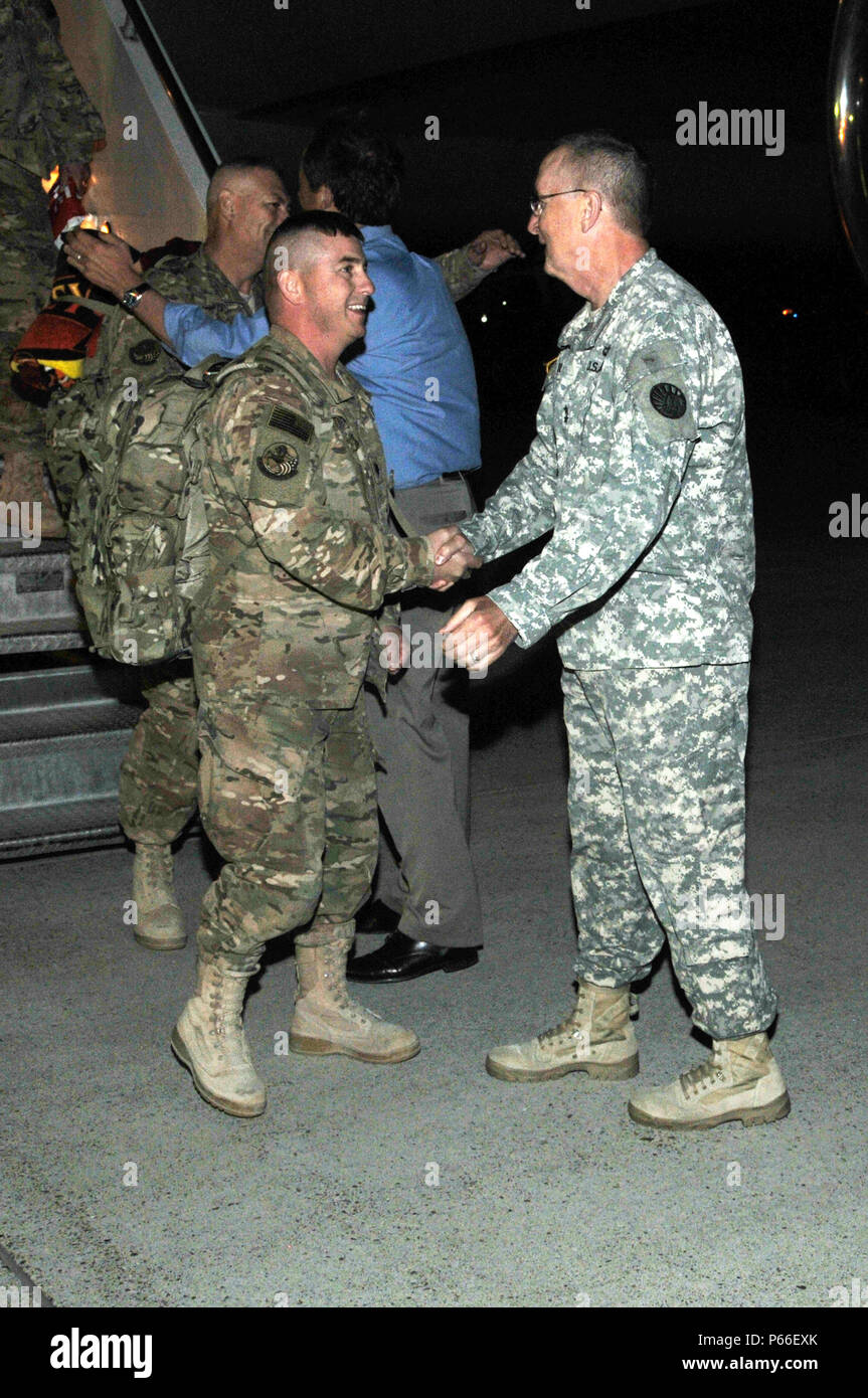 Maj gen matthew quinn hi-res stock photography and images - Alamy