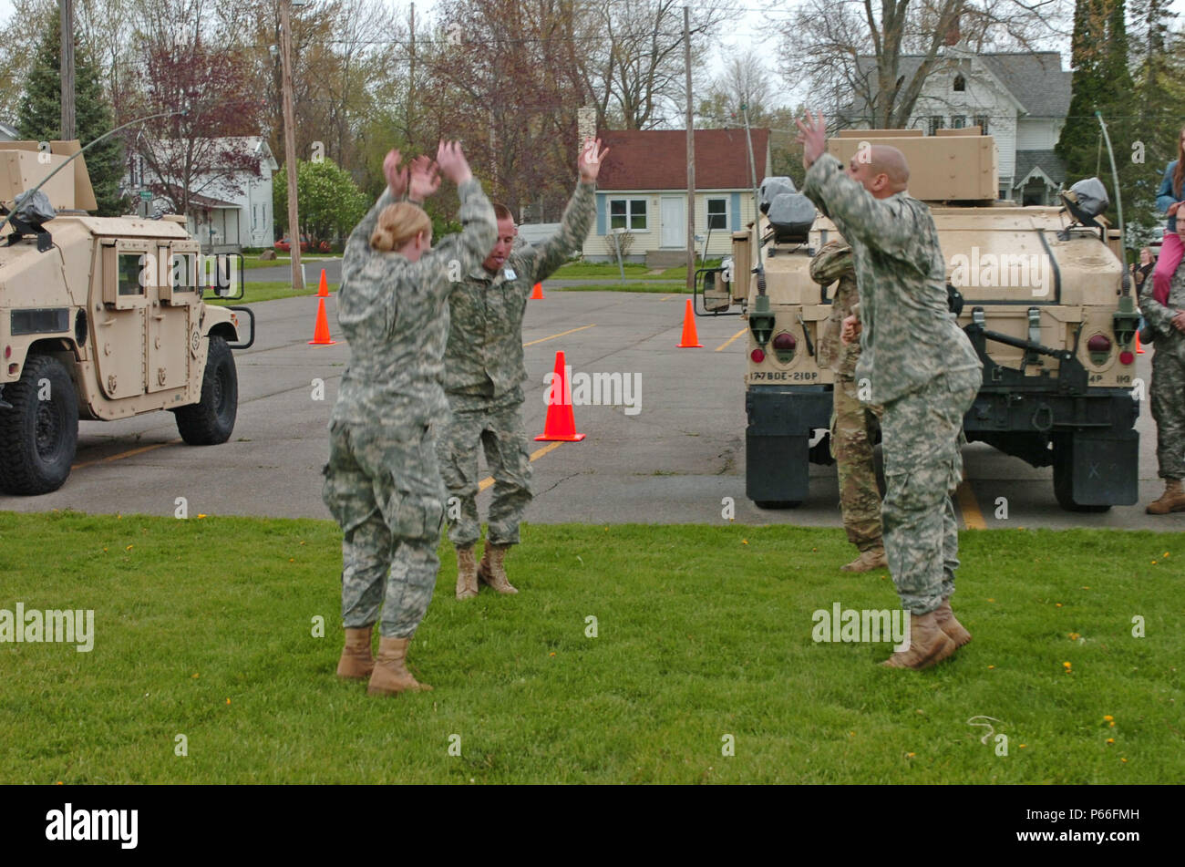 Soldiers of the 144th Military Police Company, 210th MP Battalion ...
