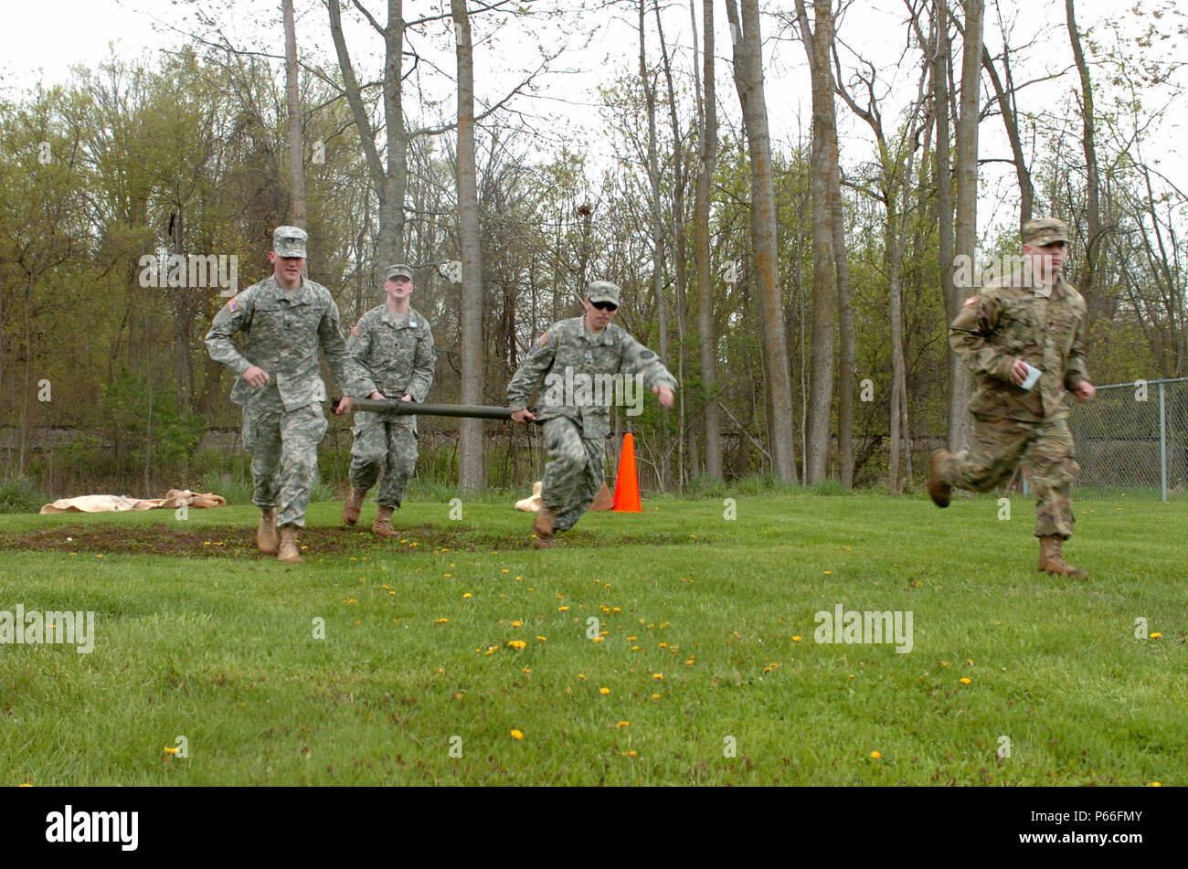 Soldiers of the 144th Military Police Company, 210th MP Battalion ...