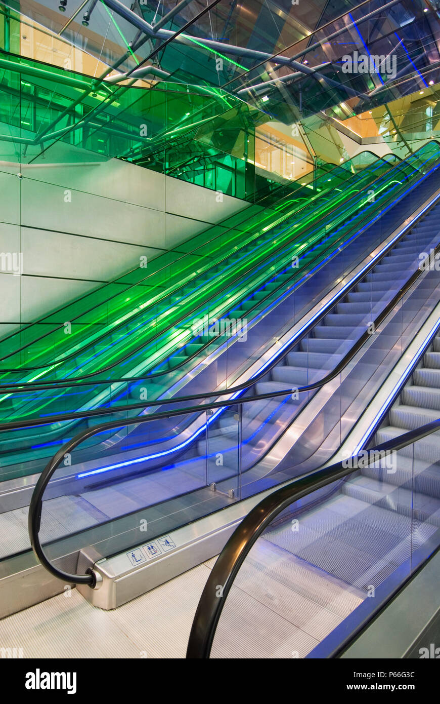 Escalator entrance to Bishopsgate Tower, London EC2 Stock Photo - Alamy
