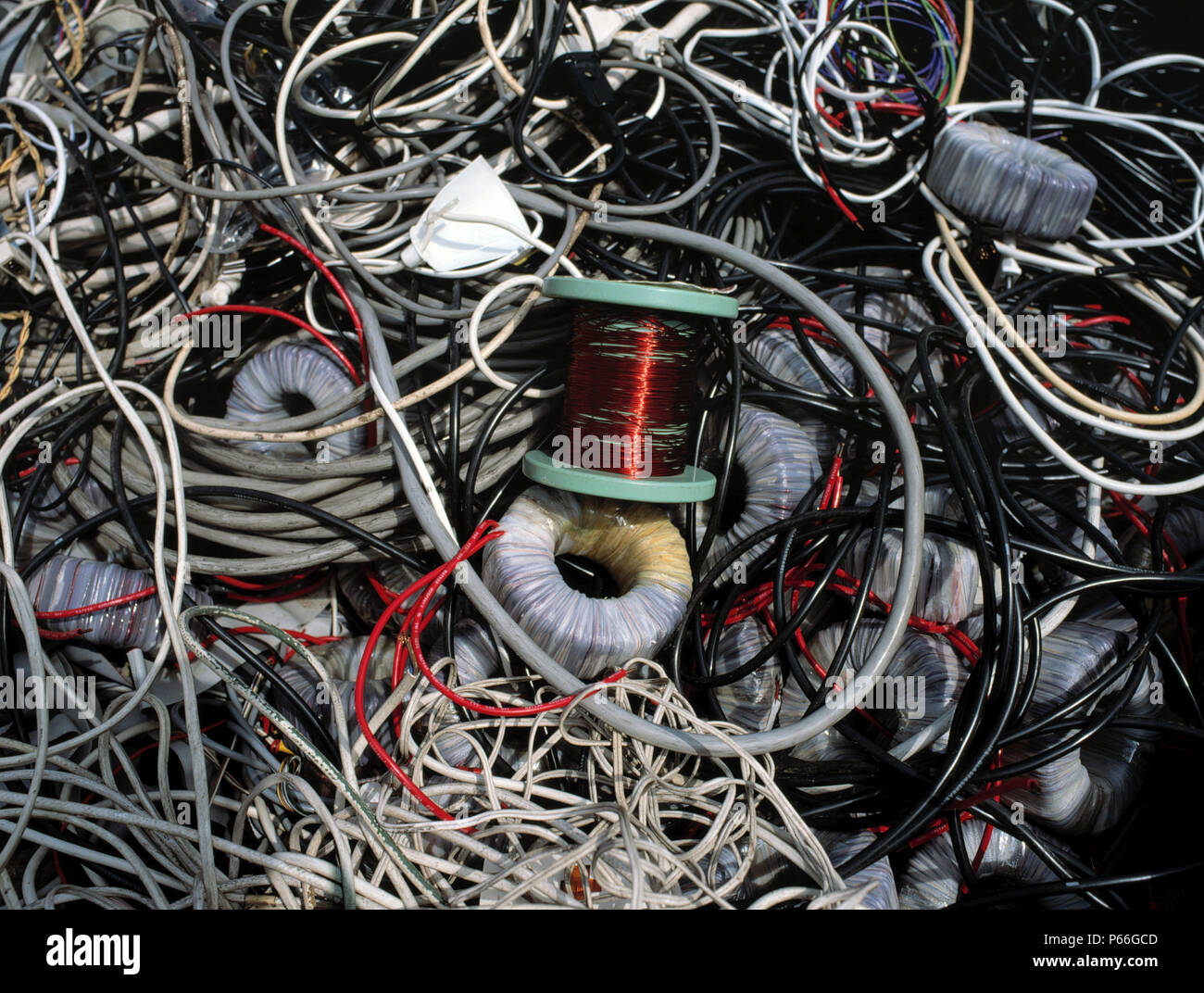 Copper wires hi-res stock photography and images - Alamy