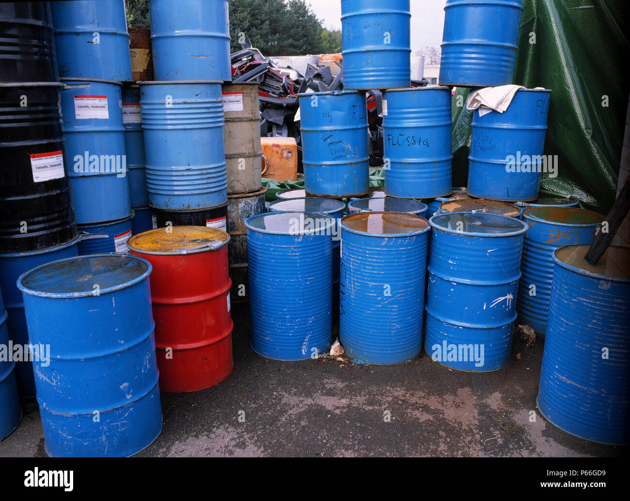 Barrels Of Toxic High Resolution Stock Photography and Images - Alamy