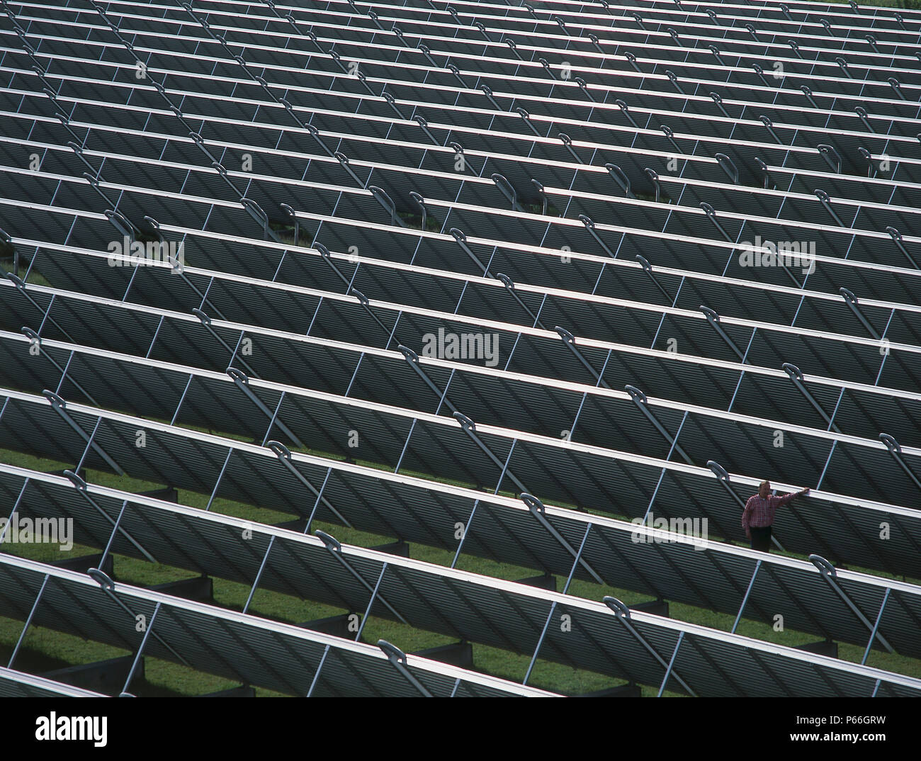 Array geometry hi-res stock photography and images - Alamy