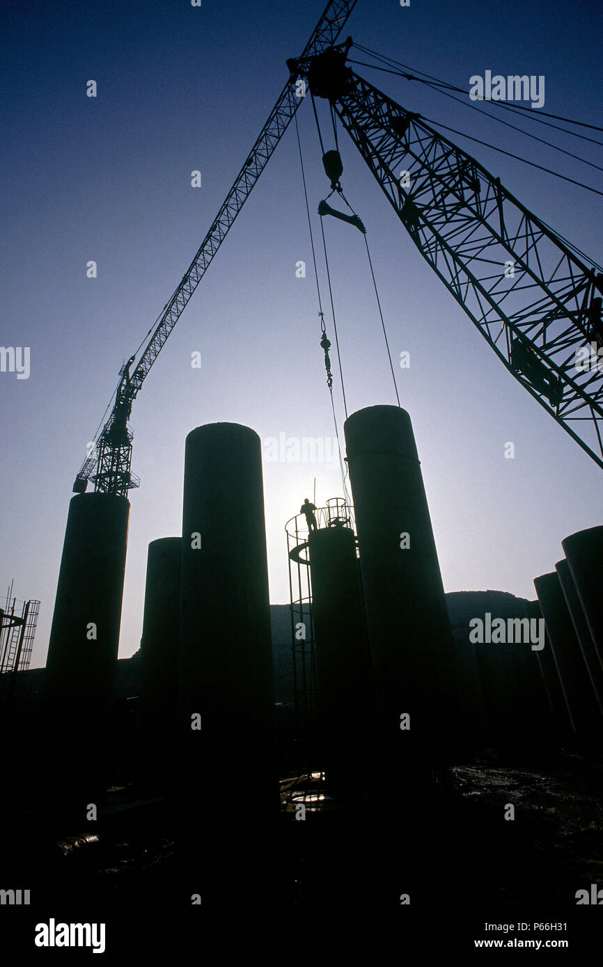 Construction of slipcast reinforced concrete sewage outfall pipes ...