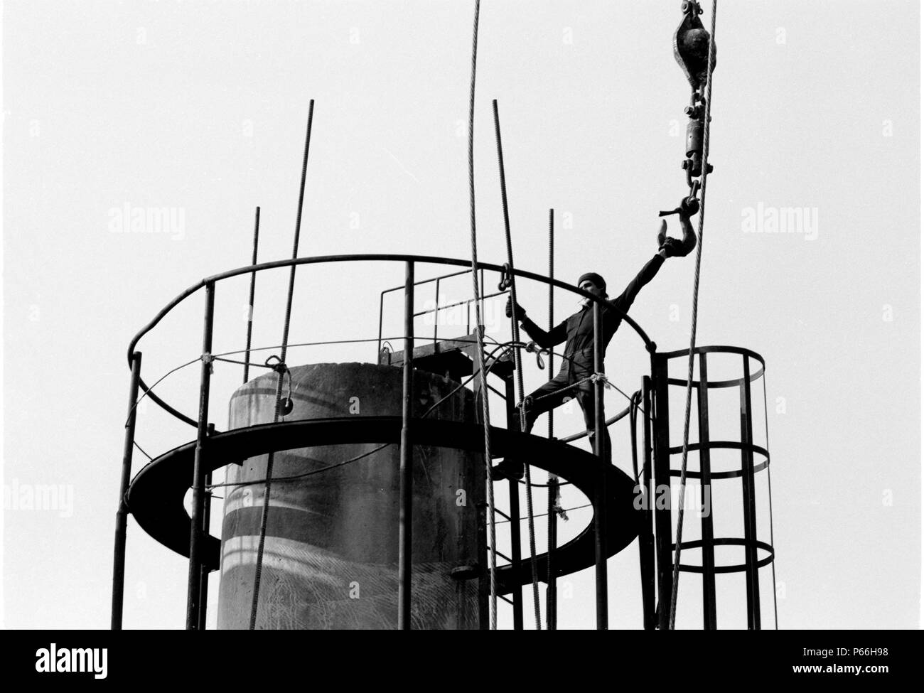 Construction of slipcast reinforced concrete sewage outfall pipes ...