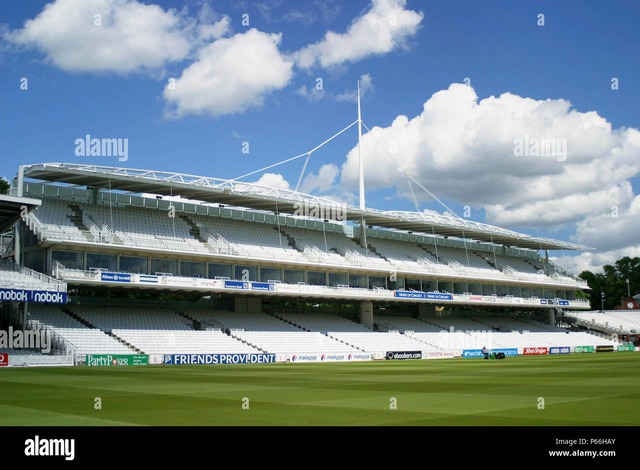 Grandstand lords hi-res stock photography and images - Alamy