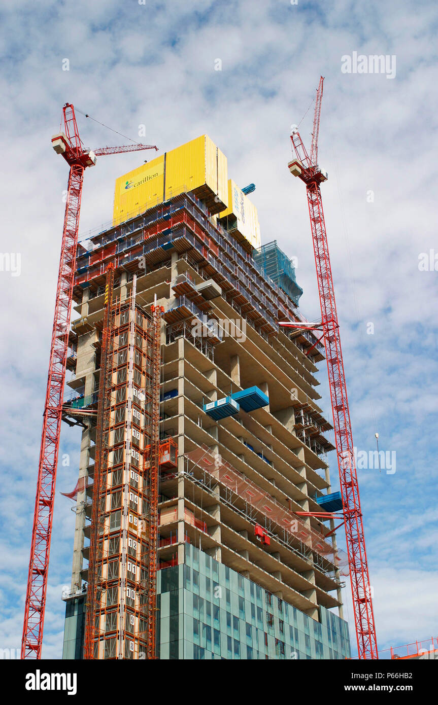 Manchester development. The dramatic 171-metre high glass-clad 47 ...