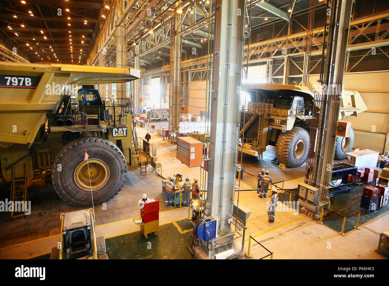Mine maintenance workshop hi-res stock photography and images - Alamy