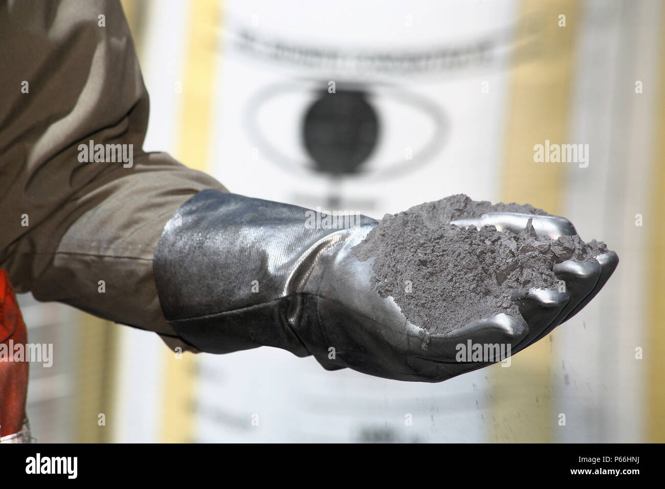 Graphite mine hi-res stock photography and images - Alamy