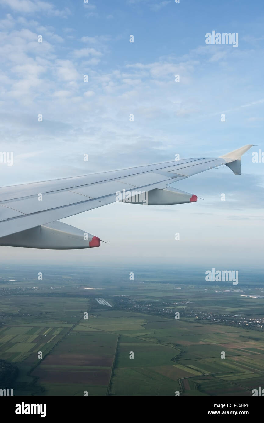 Airplane wing top view hi-res stock photography and images - Alamy
