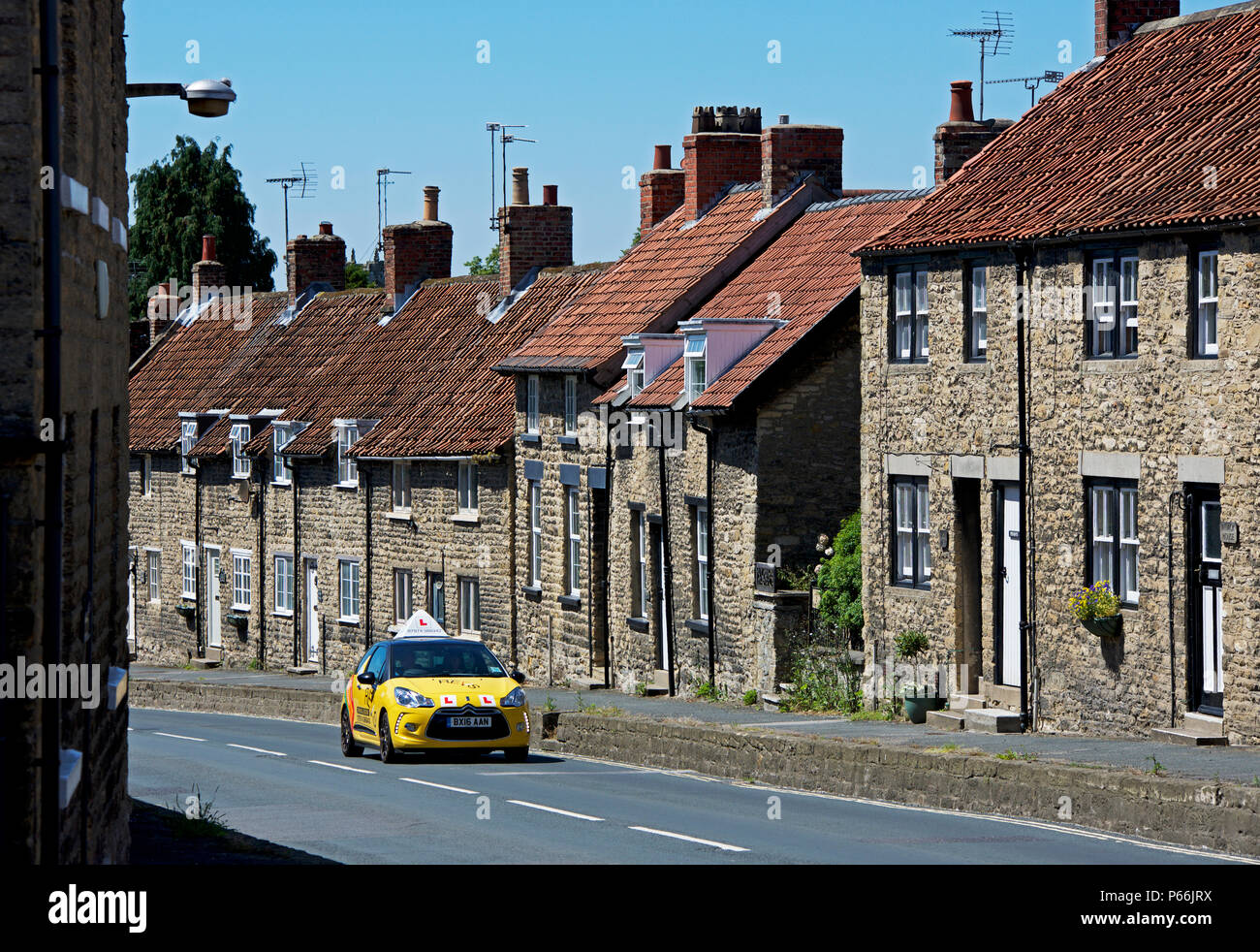 Learner driver hi-res stock photography and images - Alamy