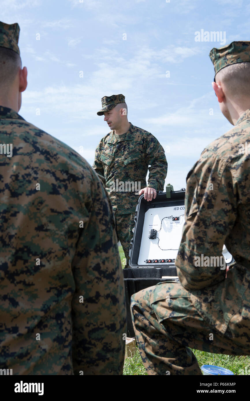 Gunnery Sgt. Kevin Vander Wiede, an accident investigation chief with ...