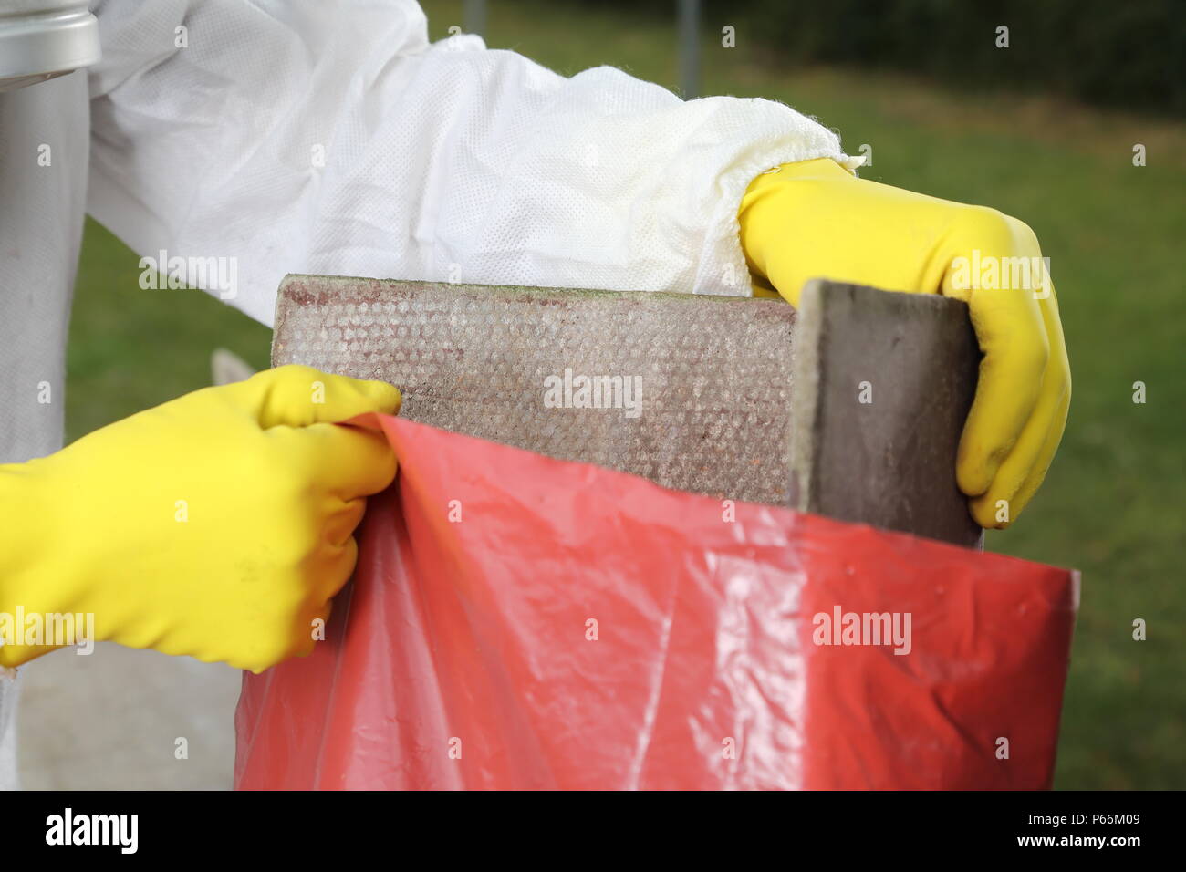 Asbestos material hi-res stock photography and images - Alamy