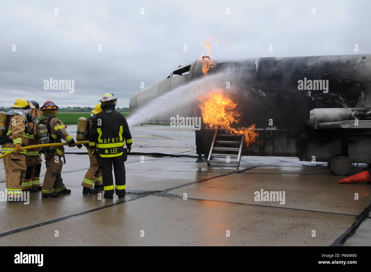 Mobile aircraft fire trainer hi-res stock photography and images - Alamy