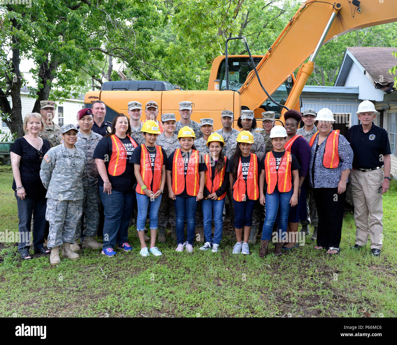 (U.S. Air National Guard photo by 1st Lt. Alicia Lacy Stock Photo - Alamy