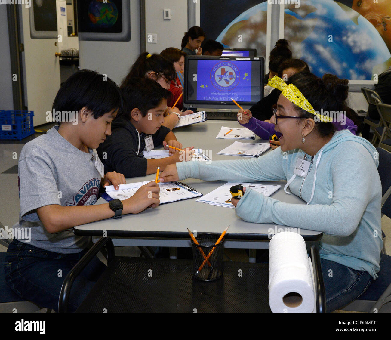 Fred Roberts Middle School fifth graders learn about geocaching ...