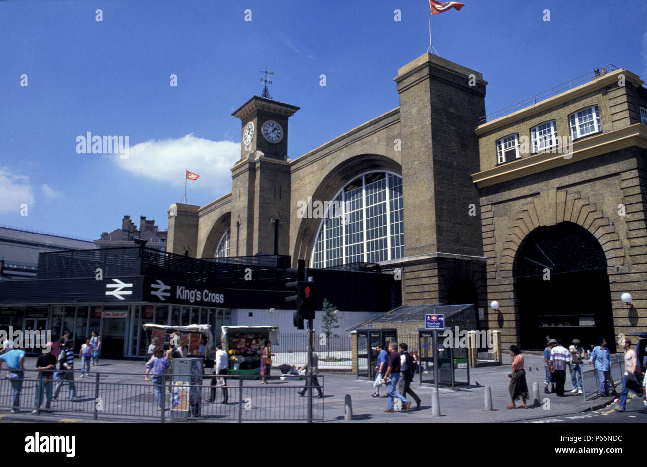 Kings cross london 1993 hi-res stock photography and images - Alamy