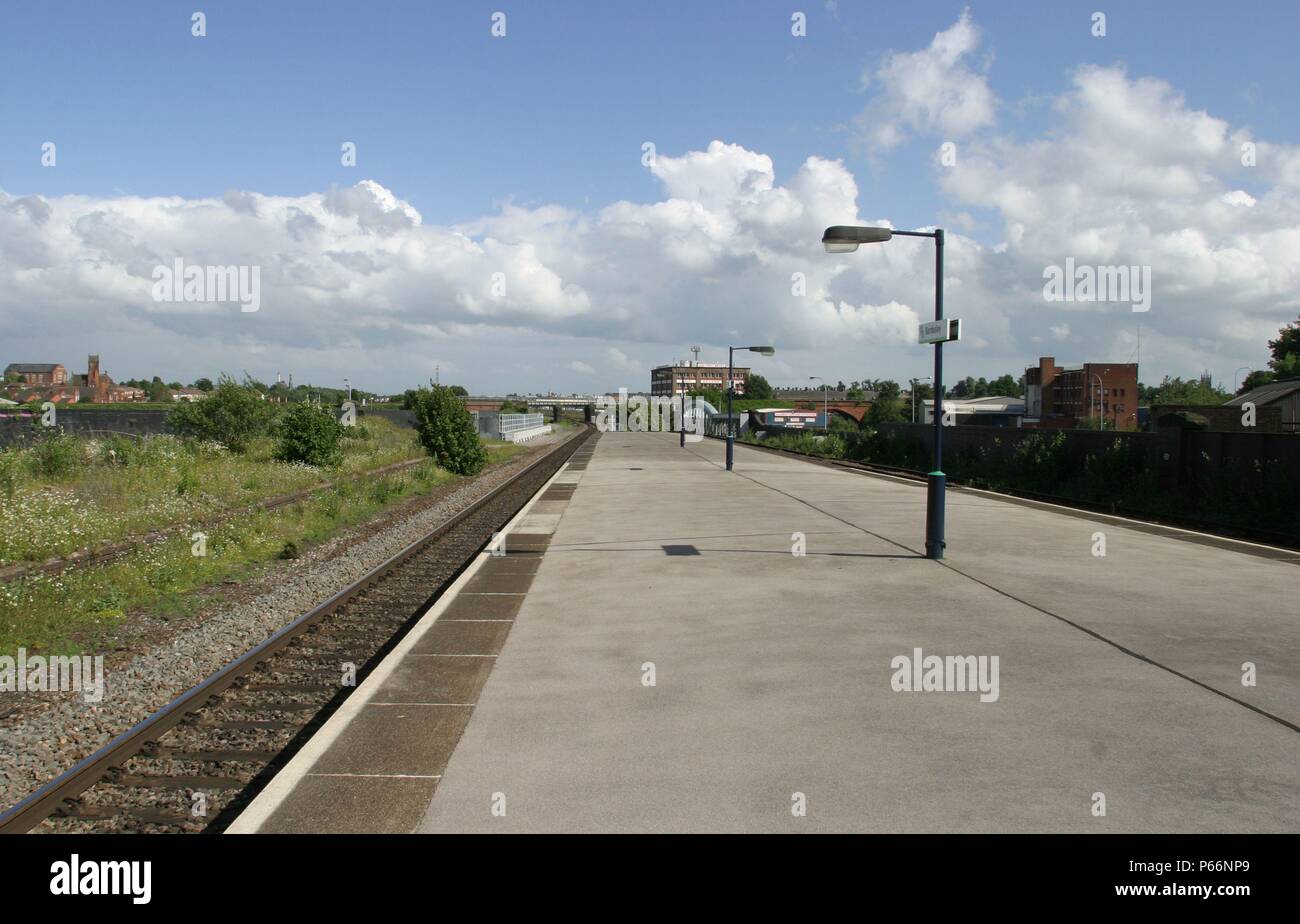 General platform view of Bordesley station, Birmingham. 2007 Stock ...