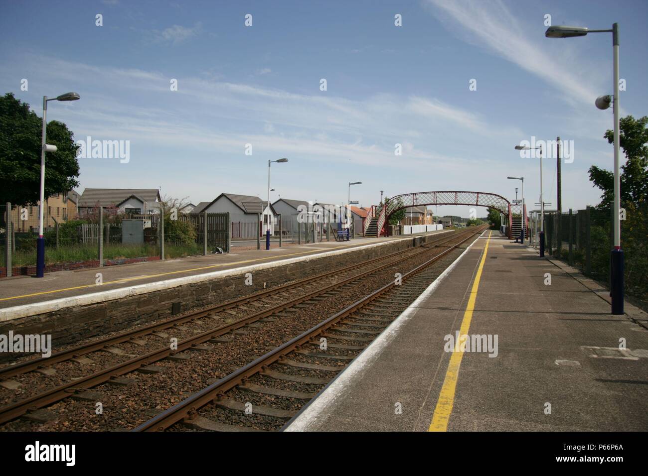 Monifieth railway station hi-res stock photography and images - Alamy