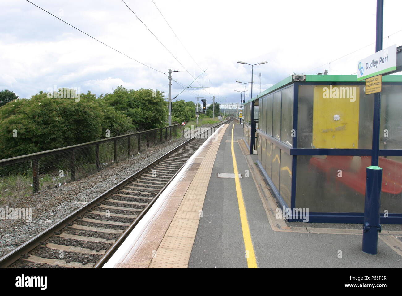 Dudley port railway station hi-res stock photography and images - Alamy