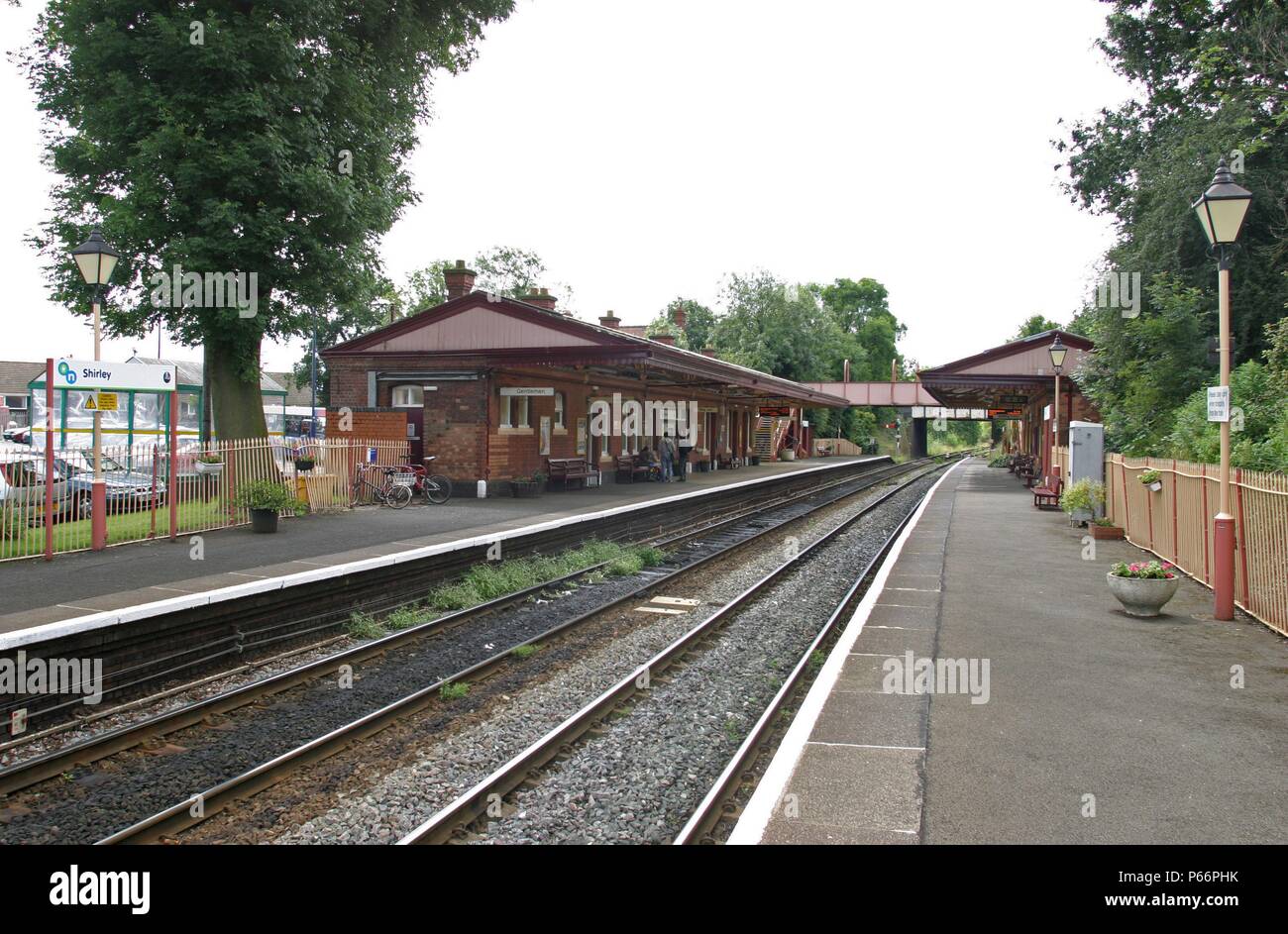 Shirley railway station hi-res stock photography and images - Alamy