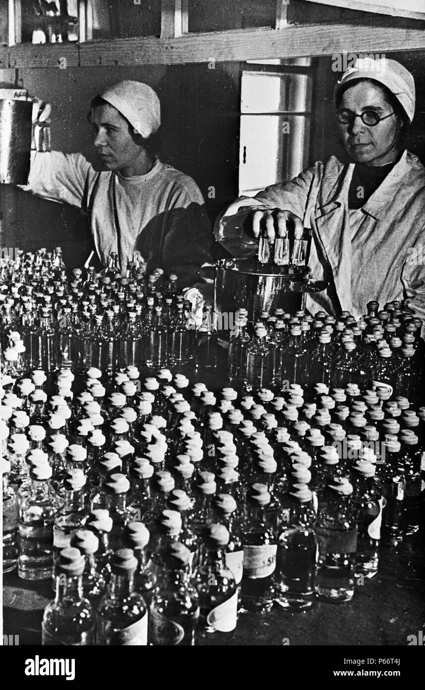 1930 1940 russia hi-res stock photography and images - Alamy