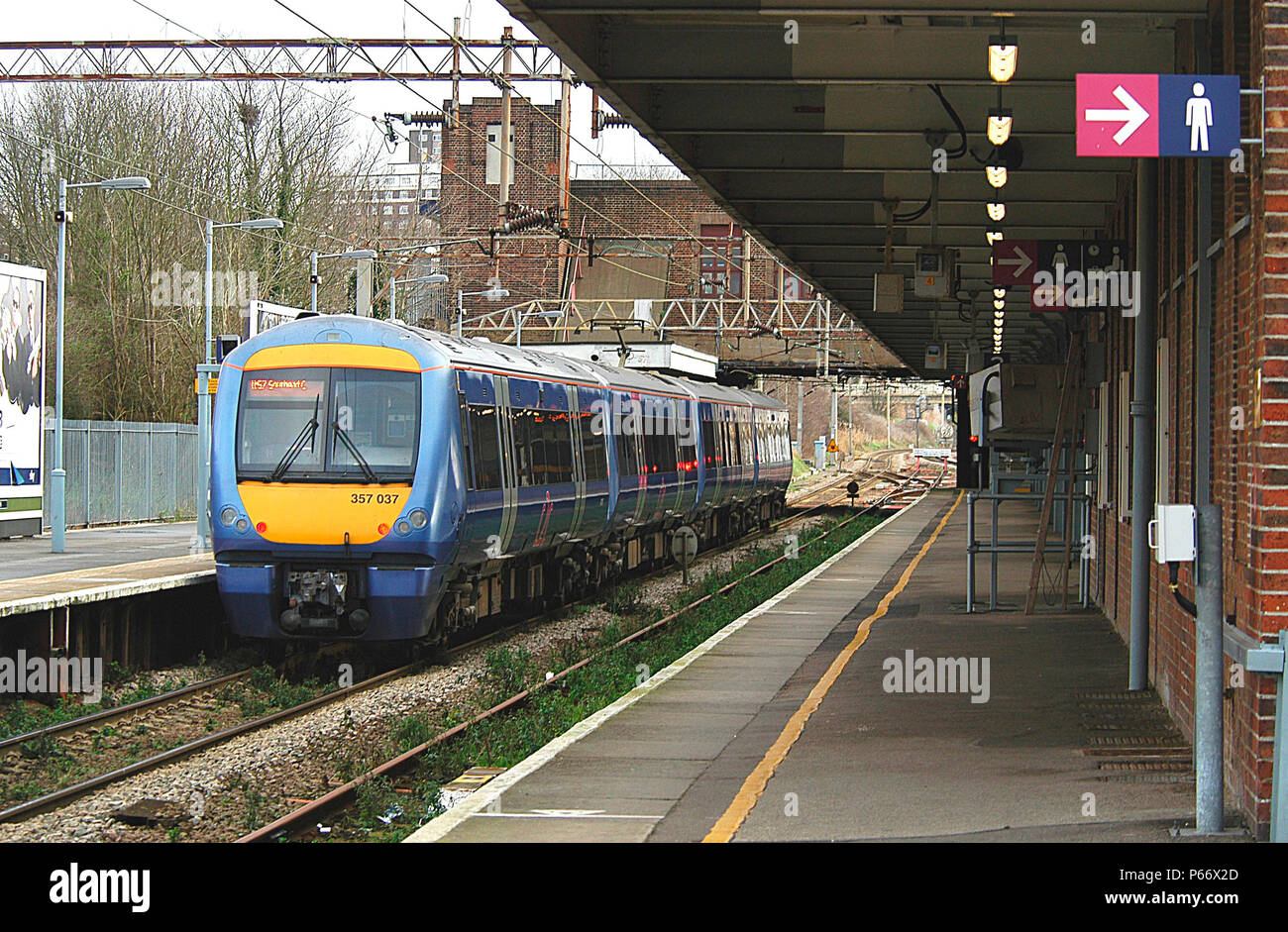 Class 357 hi-res stock photography and images - Alamy