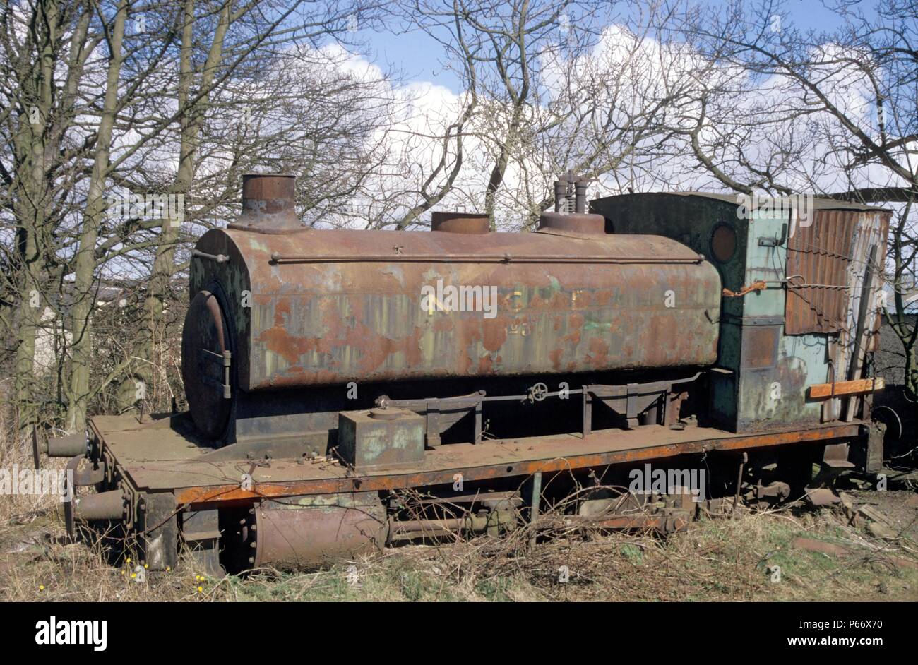 A scene at Thomas Muir's scrapyard at Easter Balbeggie near Thornton ...
