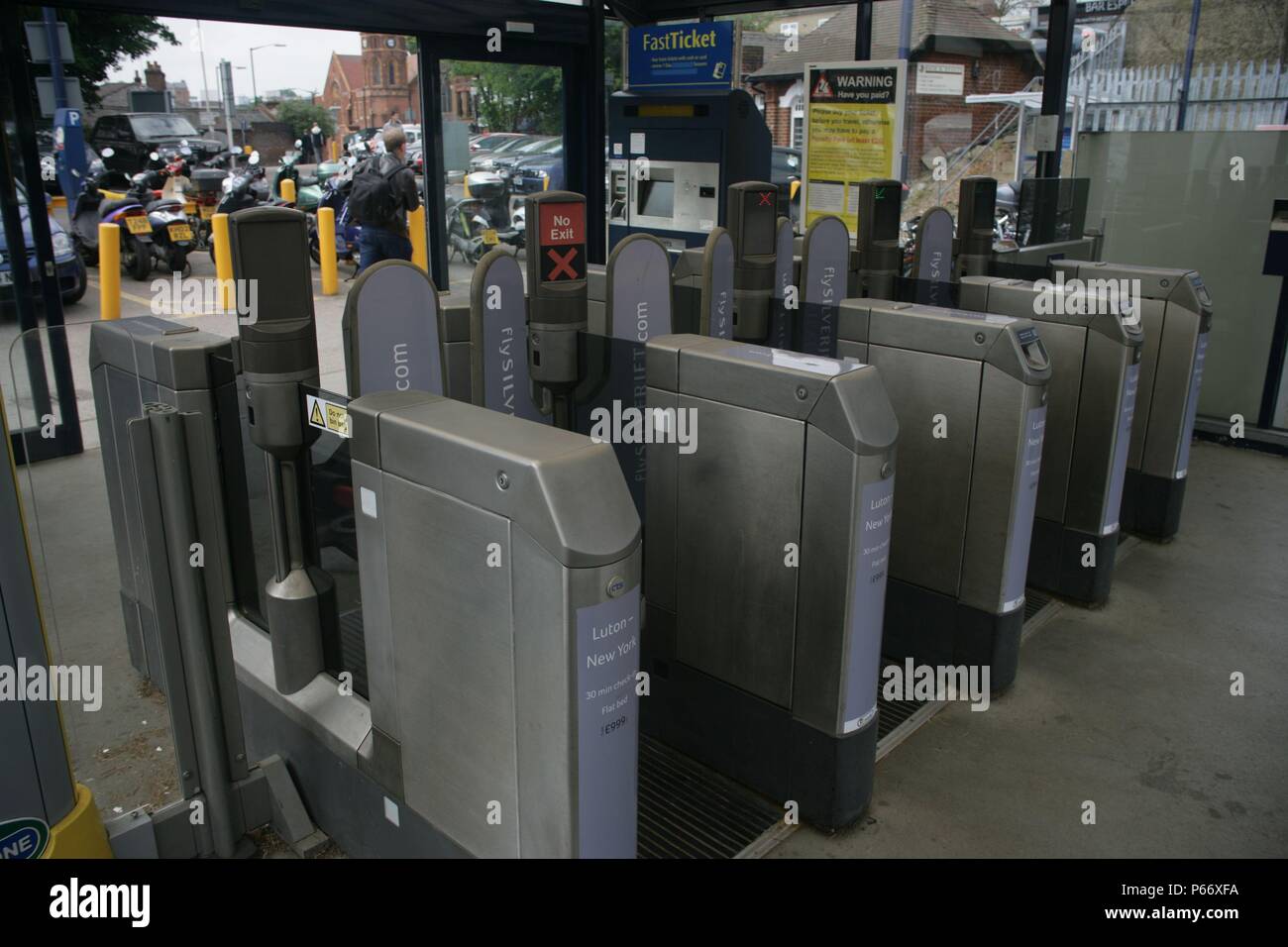 Automated ticket barrier hi-res stock photography and images - Alamy