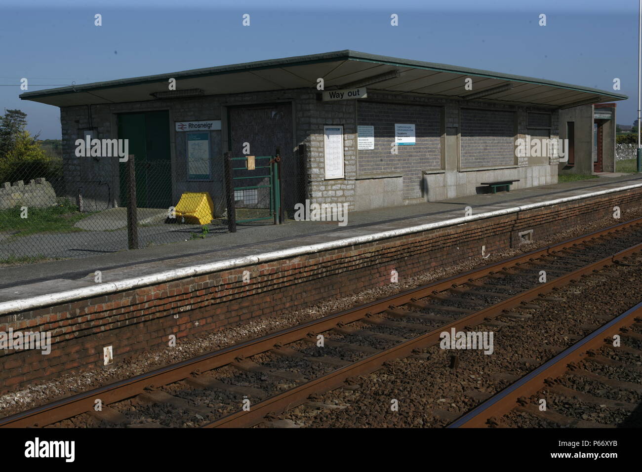 Rhosneigr railway hi-res stock photography and images - Alamy