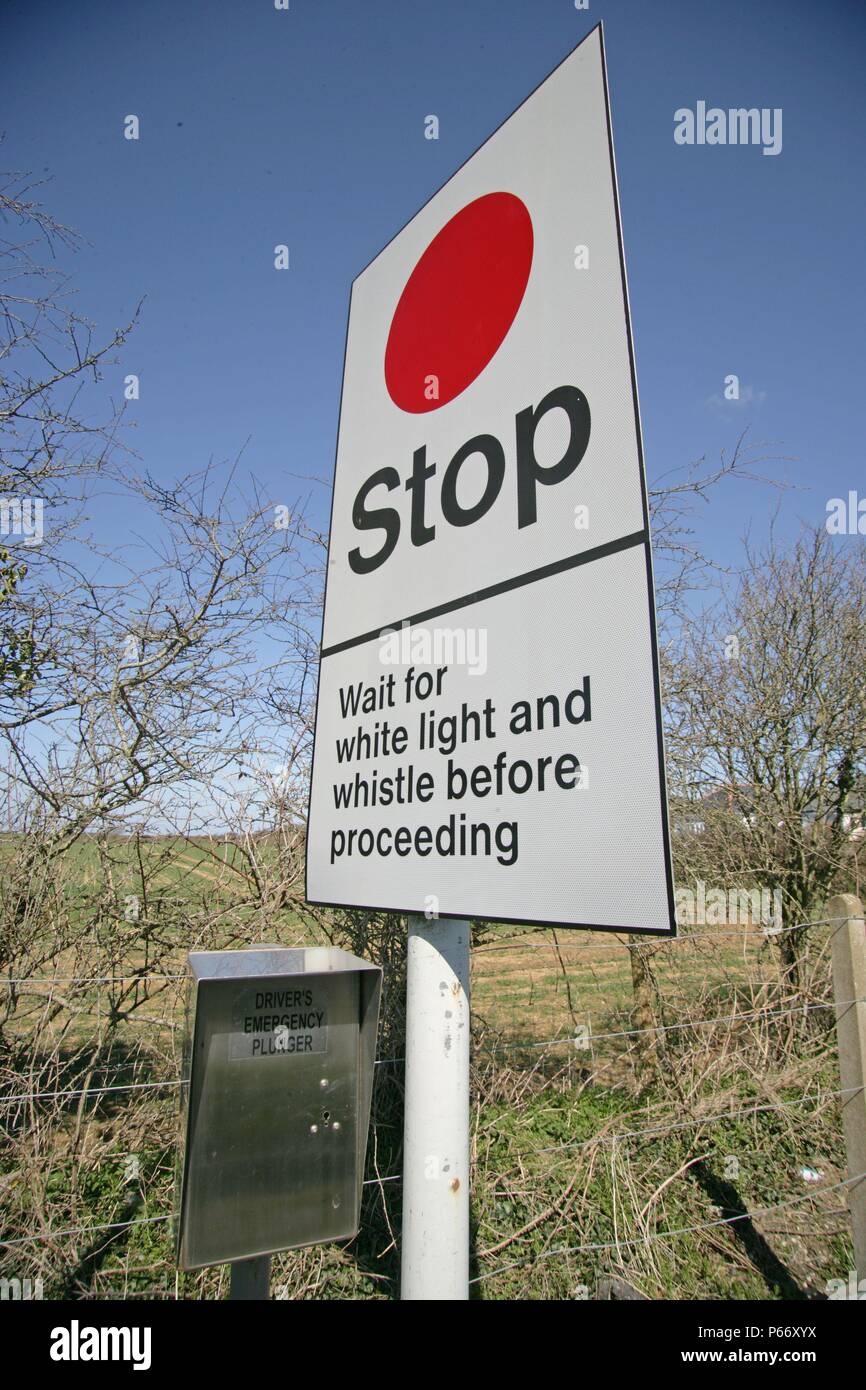 Driver's warning sign and emergency plunger on the platform at ...