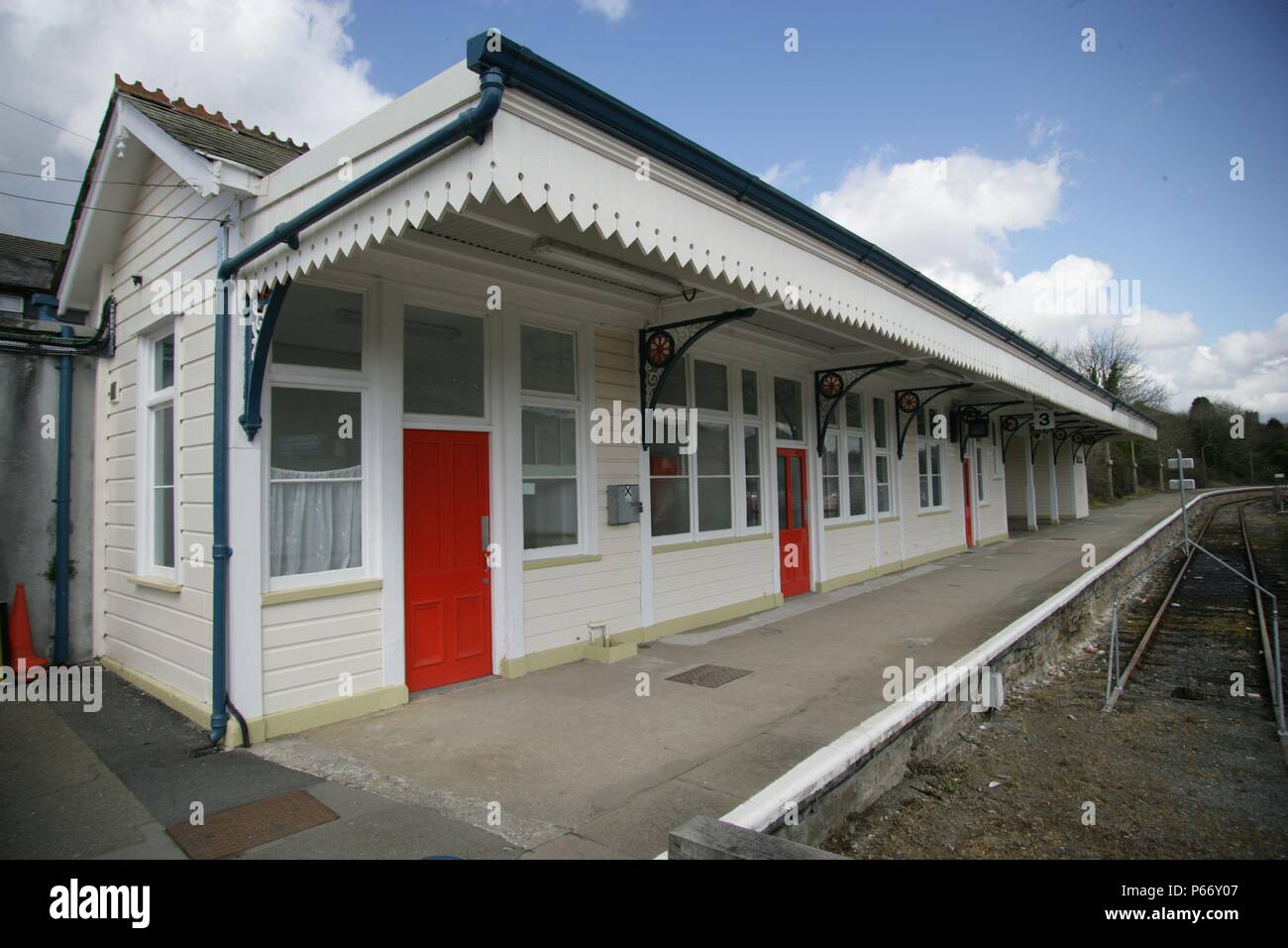 End of the Liskeard to Looe branch line at Liskeard station, Cornwall ...