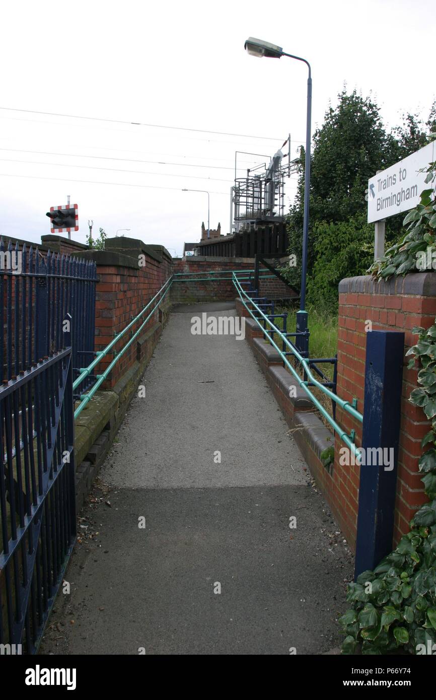 Pedestrian access ramp hi-res stock photography and images - Alamy