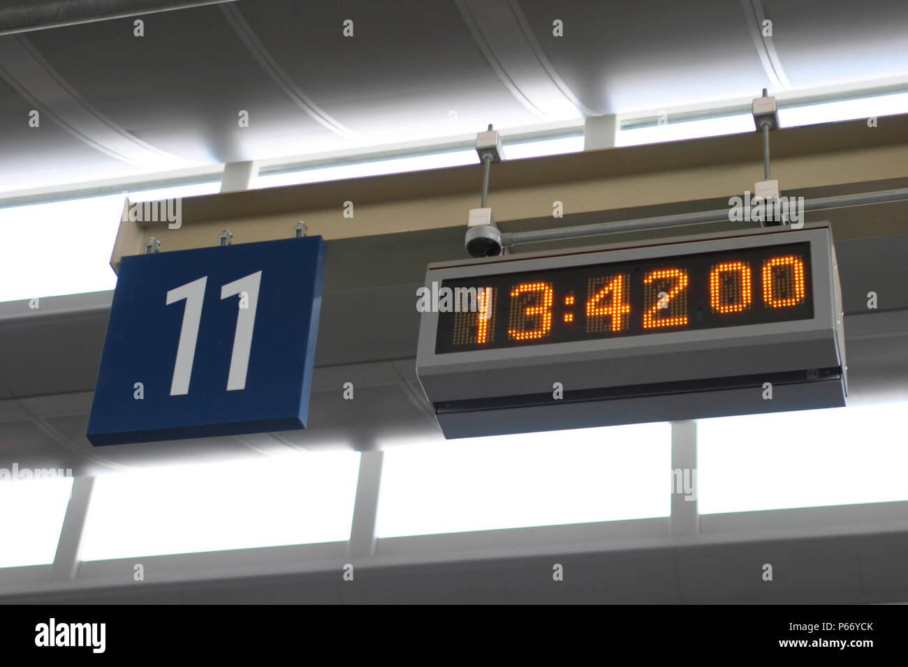 Digital station clock hi-res stock photography and images - Alamy