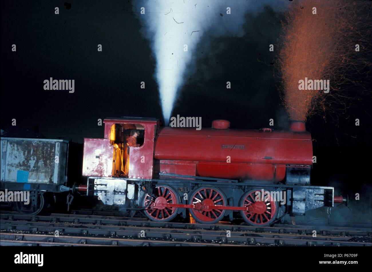 Steam locomotive hill derbyshire england hi-res stock photography and ...
