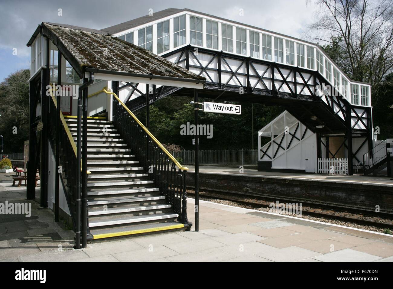The foot bridge at Bodmin Parkway station, Cornwall. 2006 Stock Photo ...