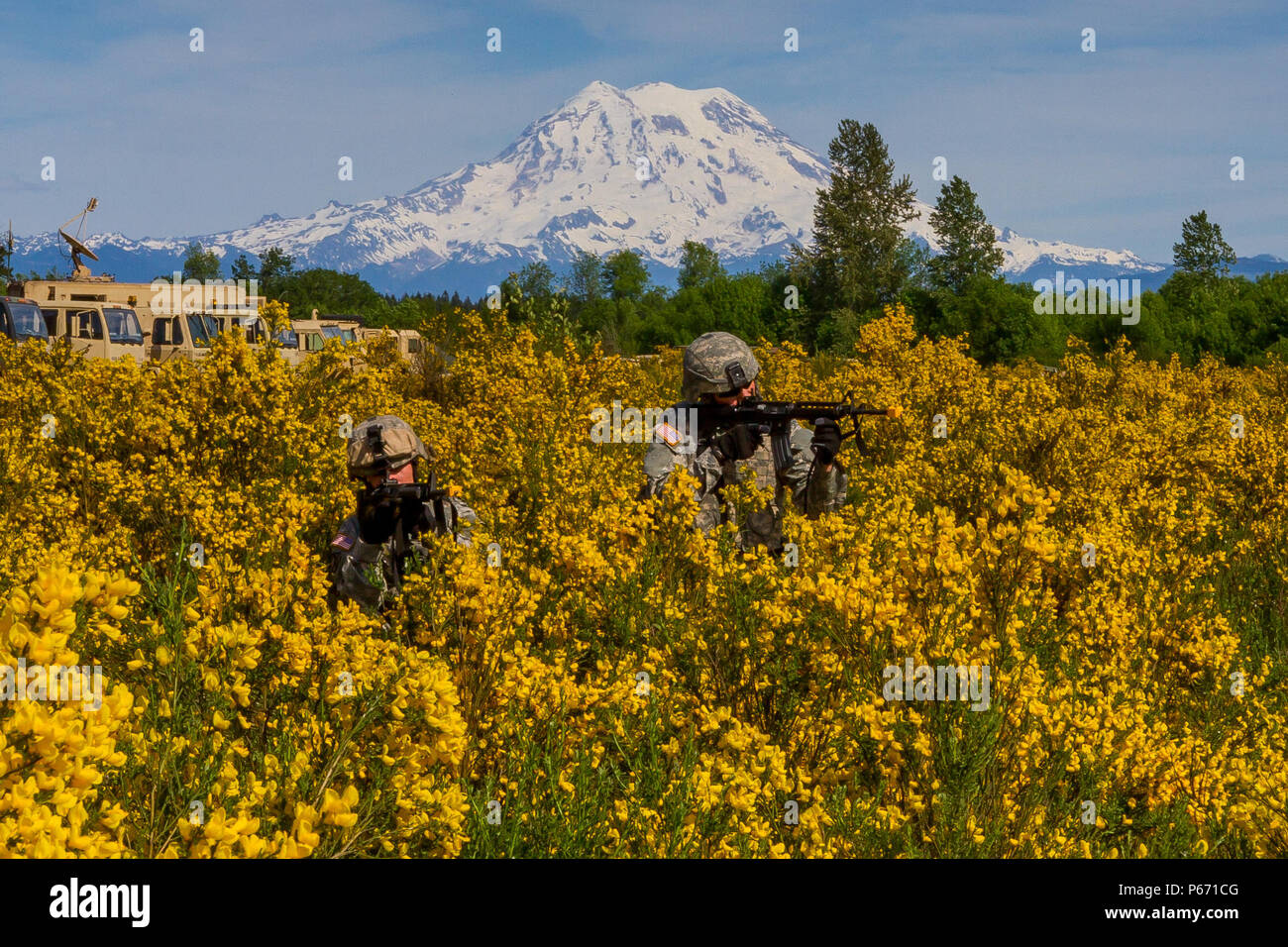 U.S. Army Soldiers, assigned to 46th Aviation Support Battalion, 16th ...