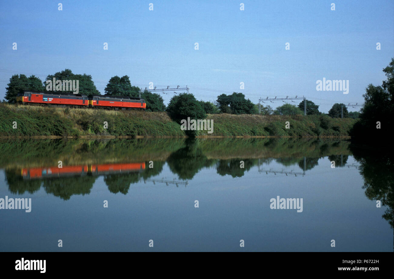 A pair of Class 47 diesels in RES livery run light engine on the West ...