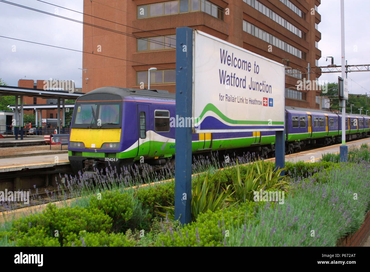Watford station hi-res stock photography and images - Alamy