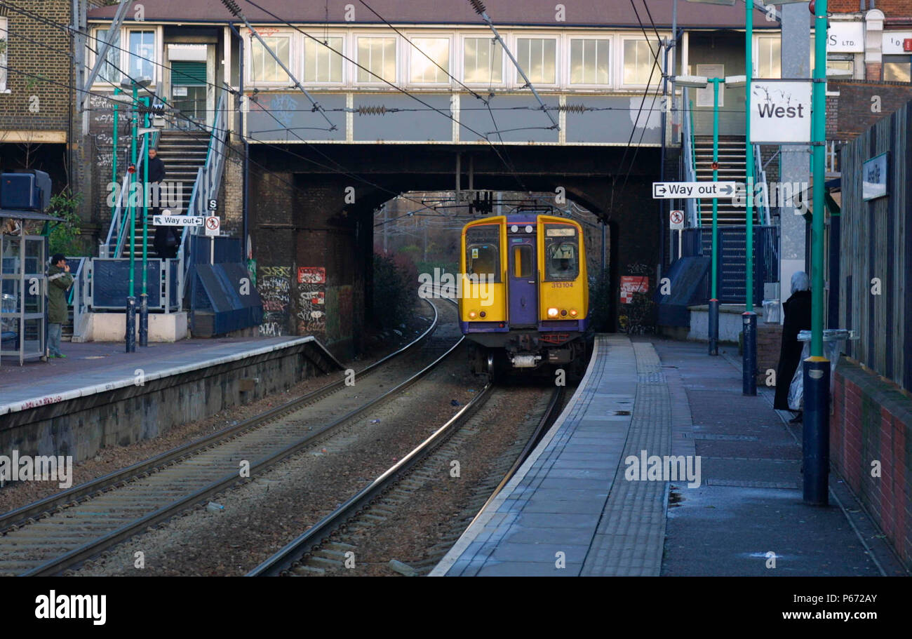 A Silverlink Metro service at Kensal Rise station on the North London ...