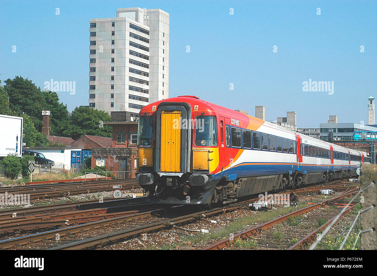 A South West Trains Class 442 leaves Southampton. 2003 Stock Photo - Alamy
