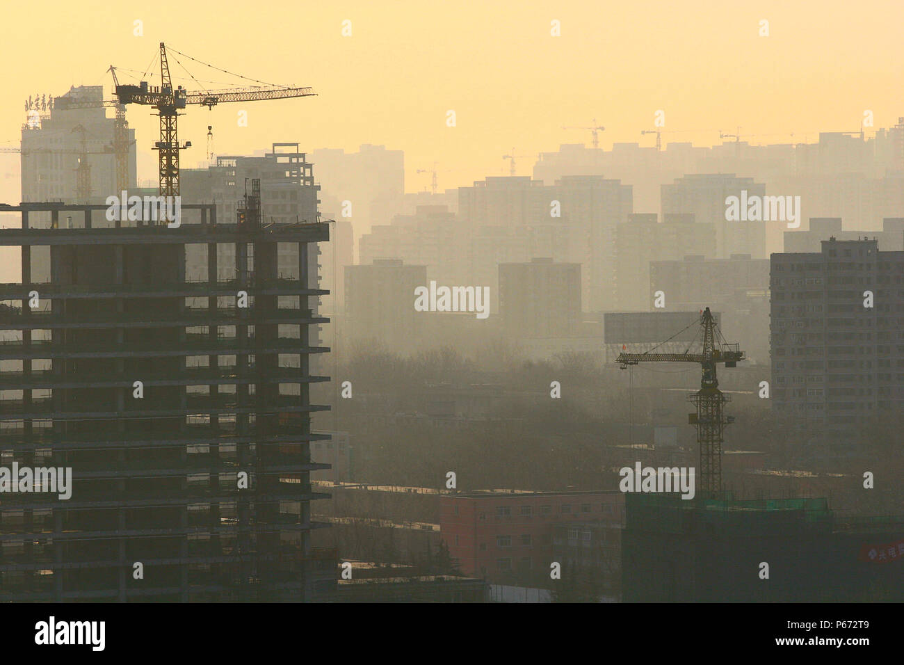 Tower Cranes on Beijing construction site Stock Photo - Alamy