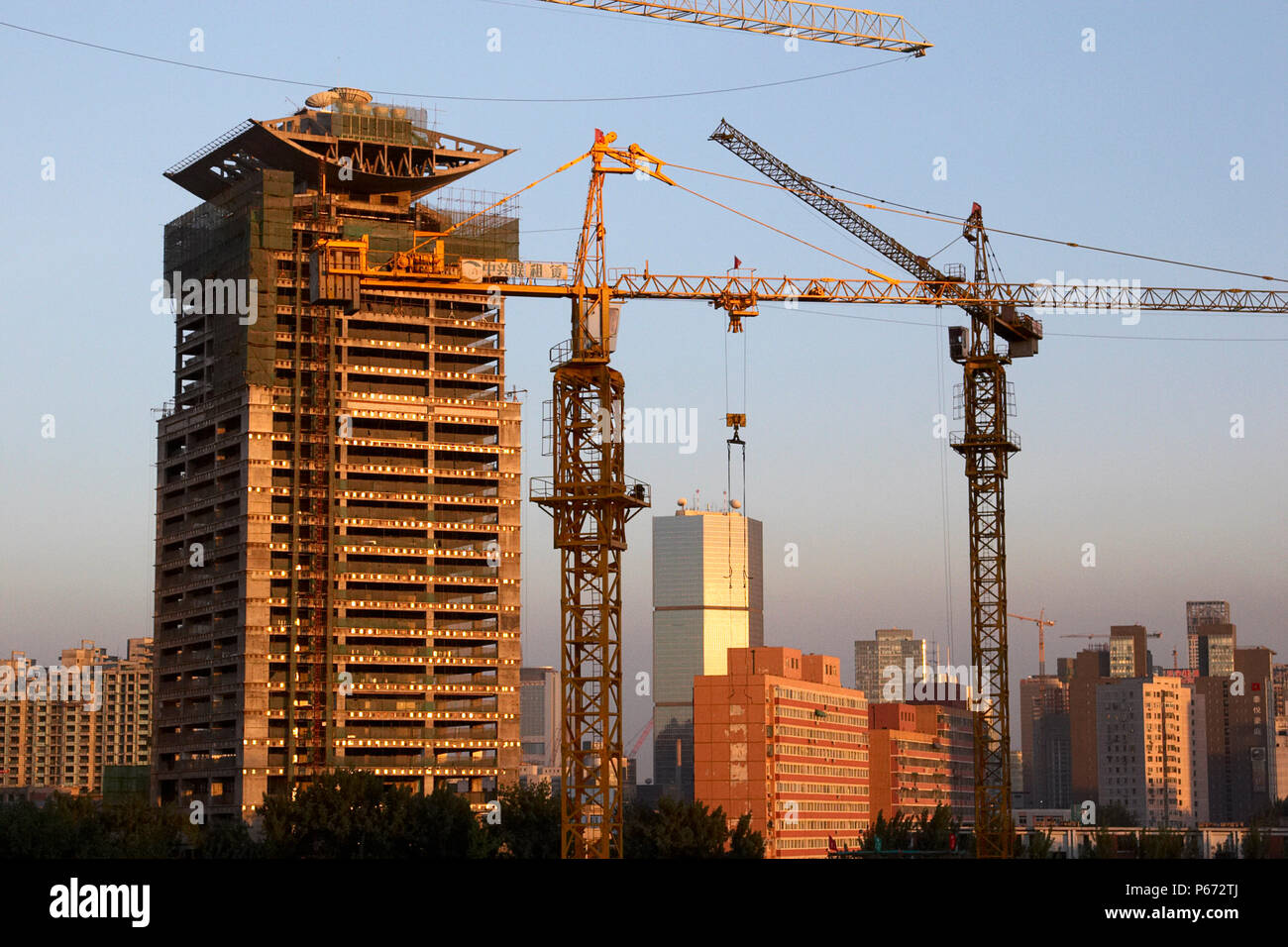 Tower Cranes on Beijing construction site Stock Photo - Alamy
