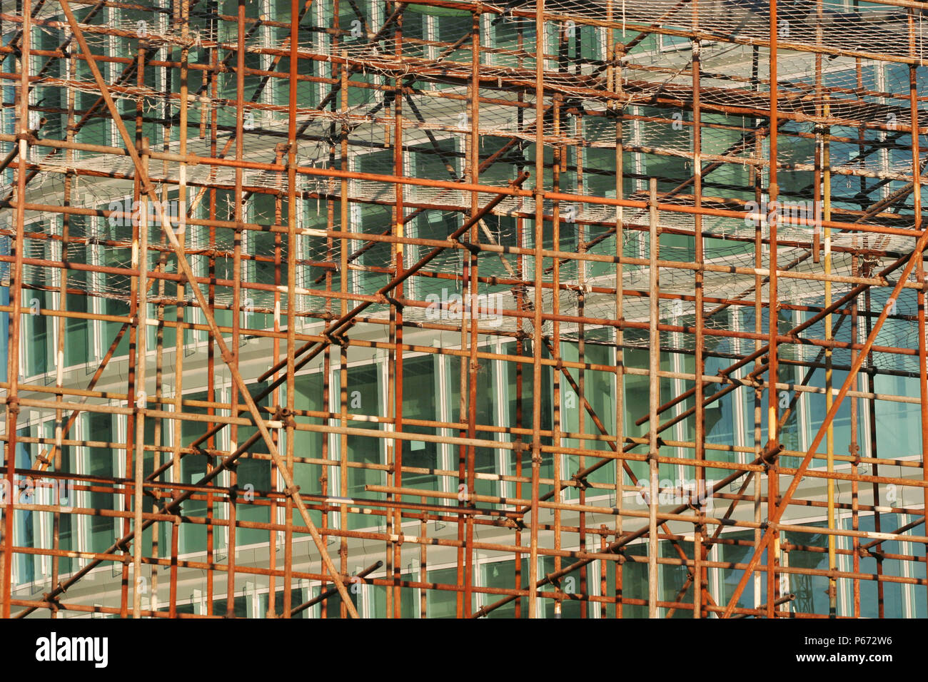 Scaffolding on Chinese construction site Stock Photo - Alamy