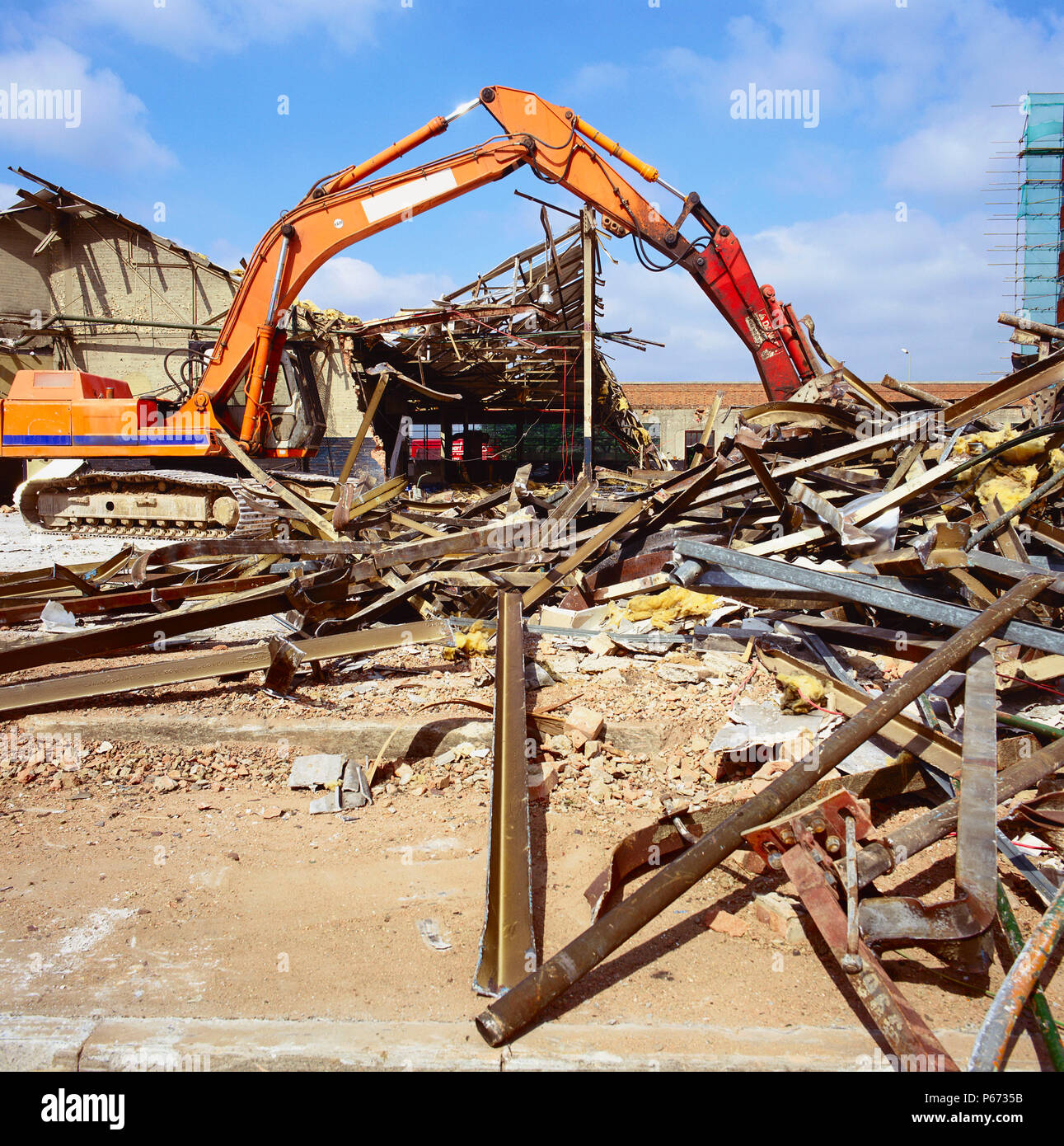 Demolition of commercial block Stock Photo - Alamy