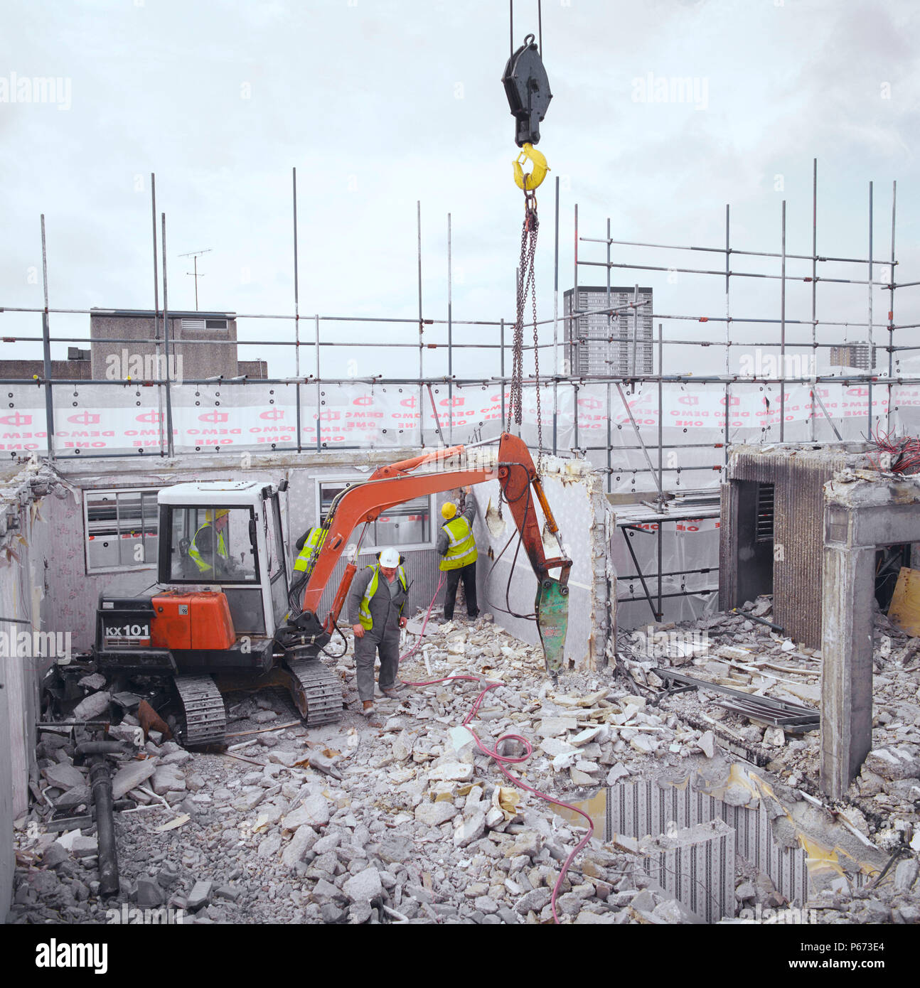 Demolition of East London tower block (pre-fab construction Stock Photo ...